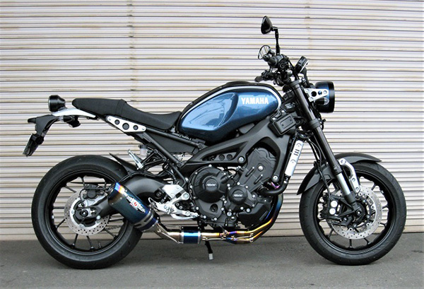 YAMAHA XSR900
